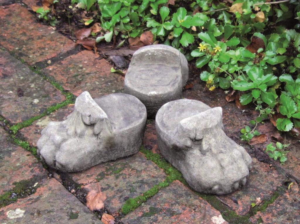 Large Draped Stone Vase with Feet | Garden Statue Shop