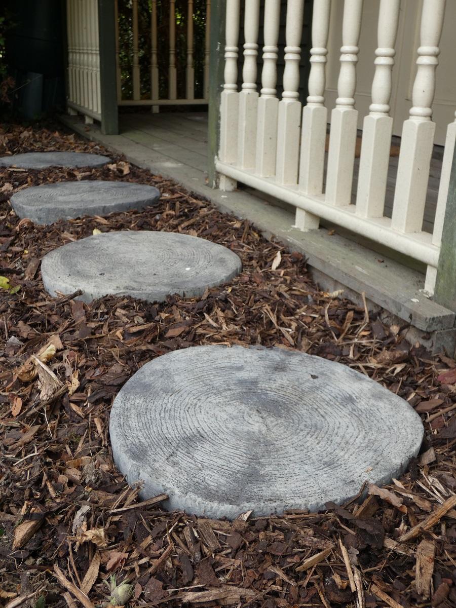 Set of 4 Garden Stepping Stones | Garden Statue Shop