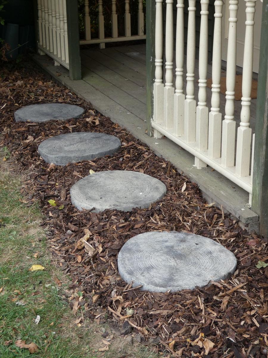 Set of 4 Garden Stepping Stones | Garden Statue Shop