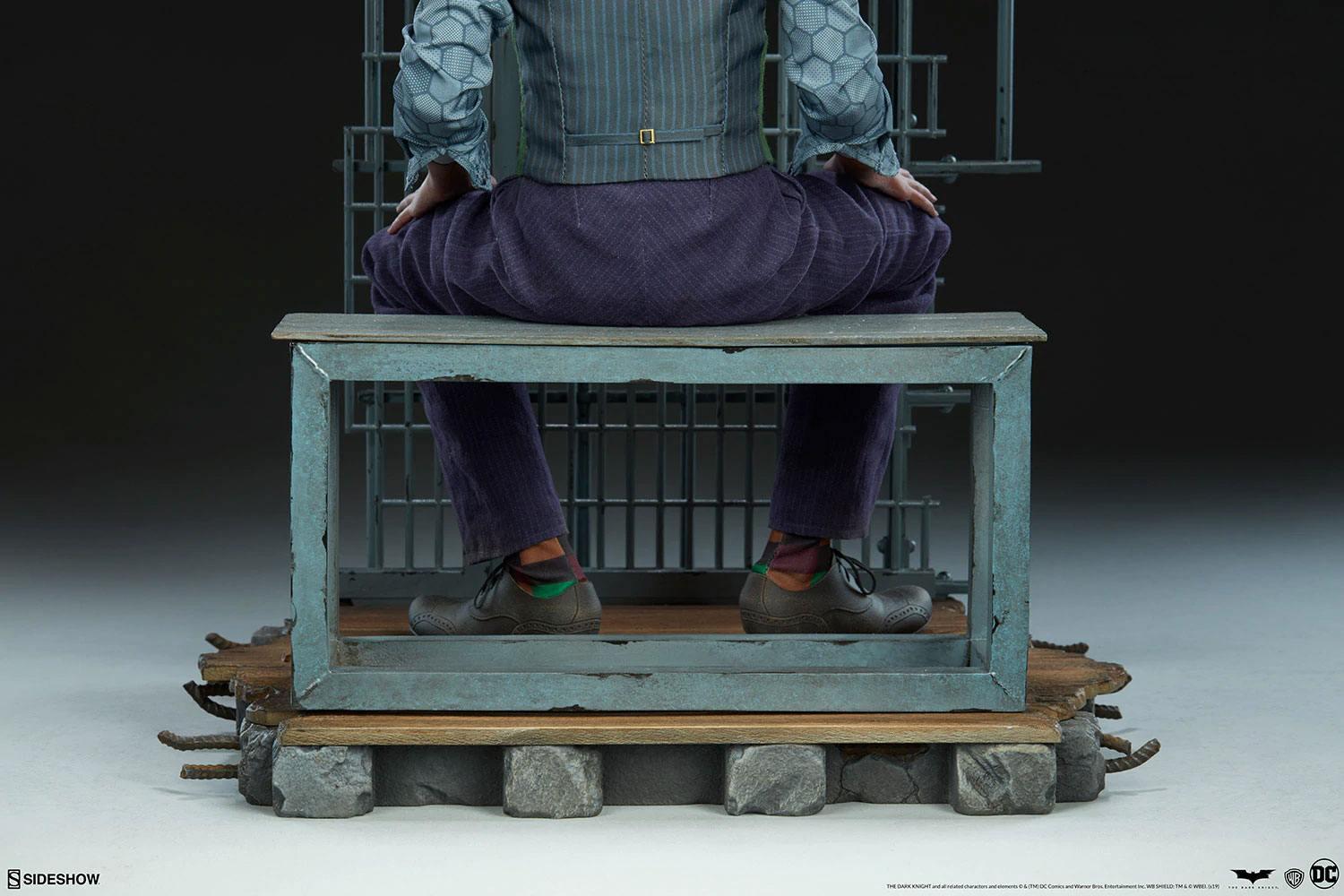 The Joker in Jail Premium Format Statue Sideshow the Dark Knight ...